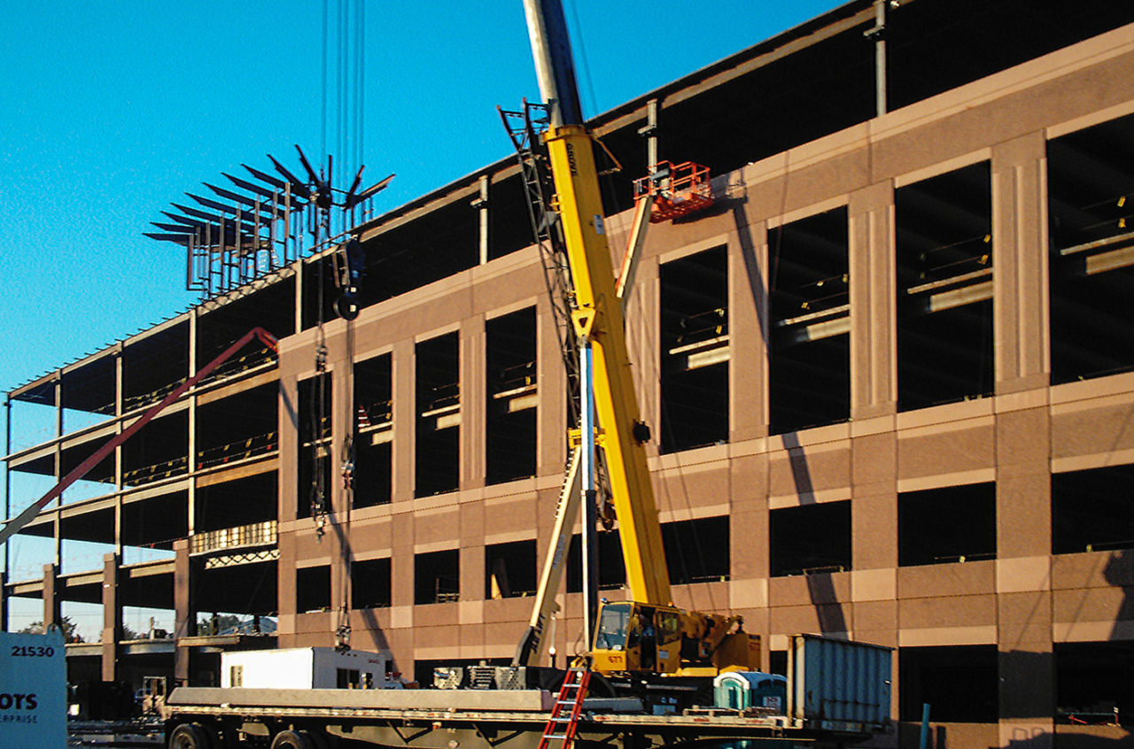 Pre-Cast Concrete Erection | Kienlen Constructors | St. Louis Construction